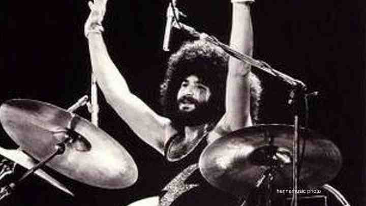 Rockers Pay Tribute To Late Boston Drummer Sib Hashian | Ultimate Guitar