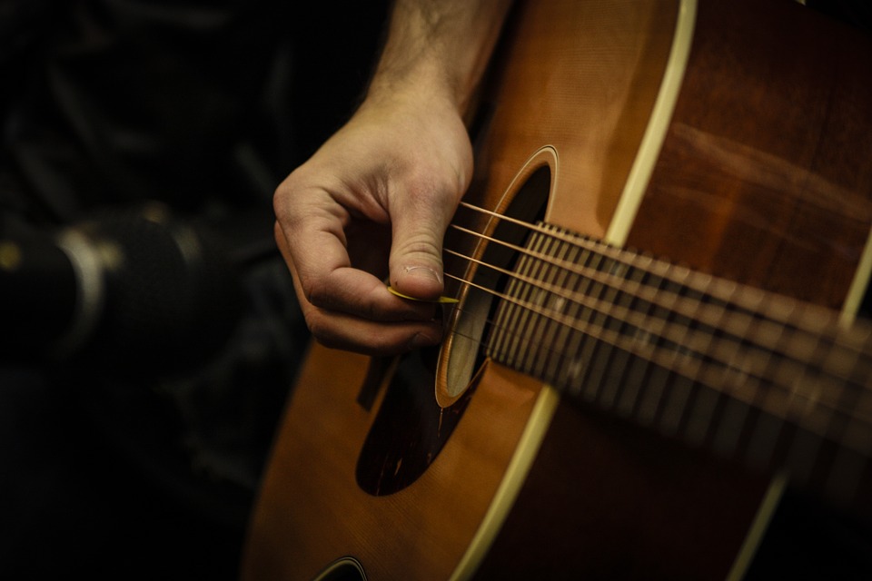 dead-note-technique-how-to-play-and-where-to-use-guitar-lessons