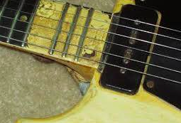 Why Would Anyone Do This?! Here Are 26 Worst Guitar Modifications Ever ...
