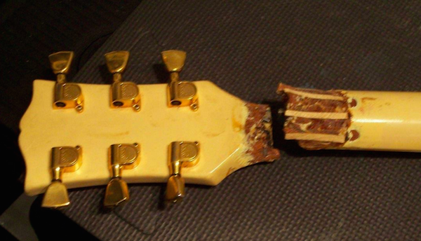 Why Would Anyone Do This?! Here Are 26 Worst Guitar Modifications Ever ...